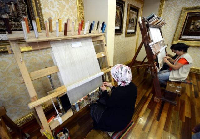 Tradicionalno ručno tkanje na okviru - Narodni.NET